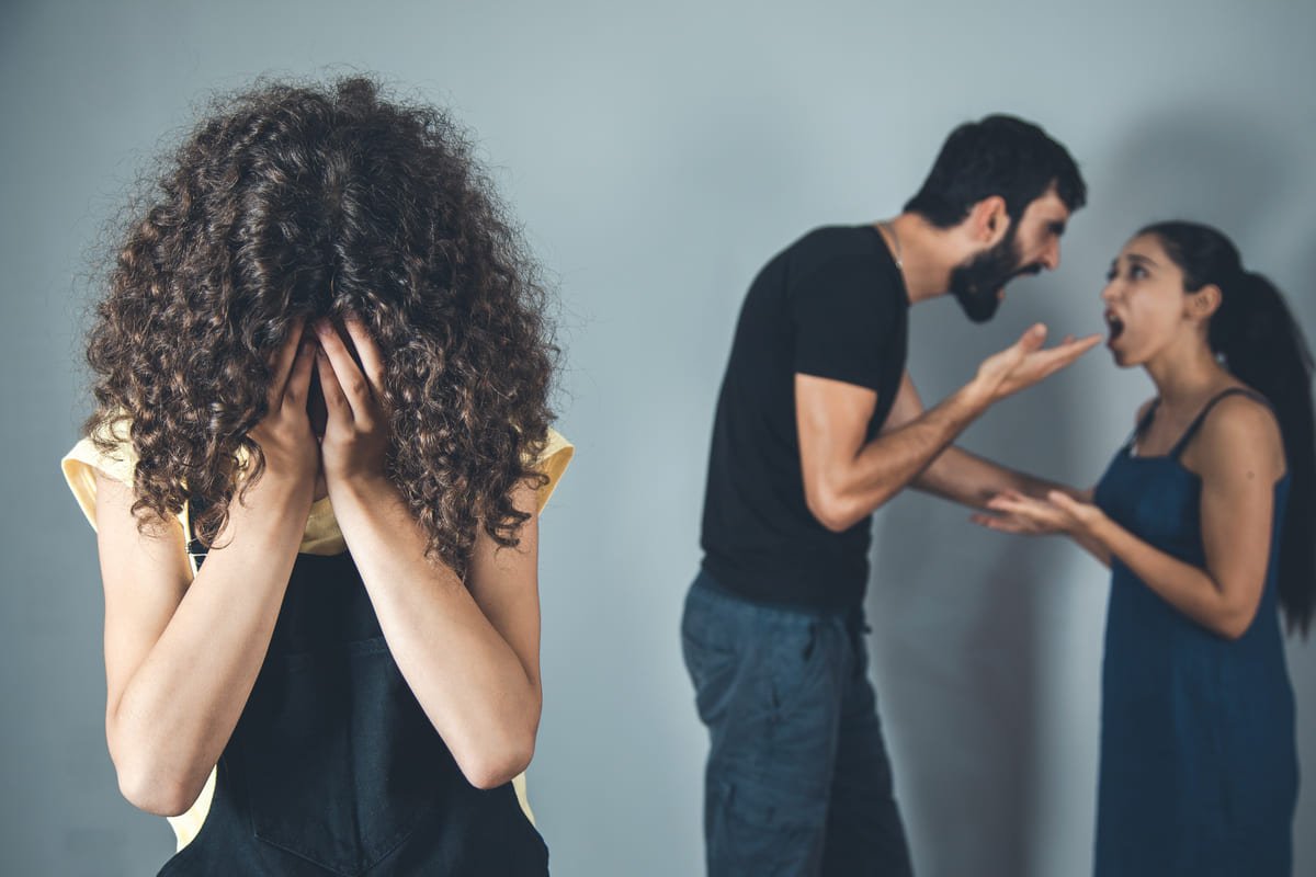Relaciones Tóxicas: Señales de Alerta y Cómo Escapar 🚩